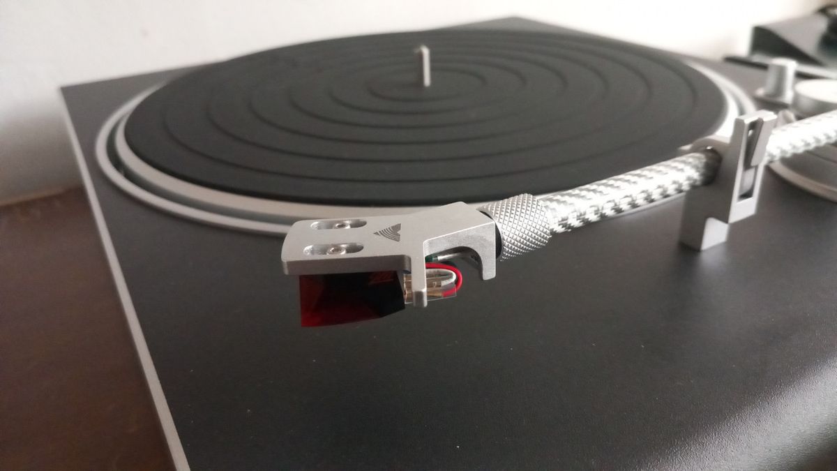 Victrola Stream Carbon turntable review | Louder