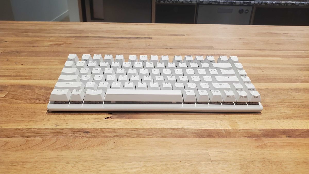 Alienware Pro Wireless gaming keyboard review: made for the pros ...