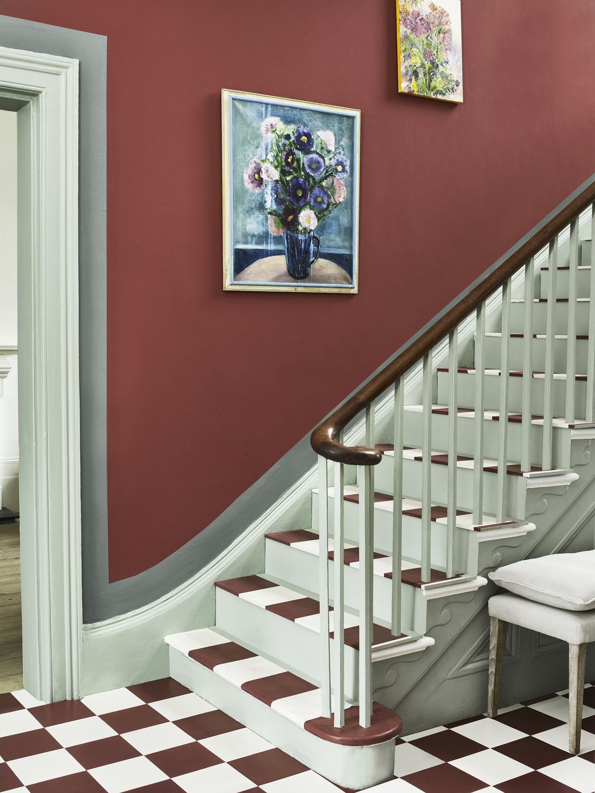 Hallway paint ideas: 11 colours for a welcoming entrance | Homebuilding