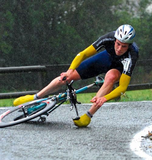 HOW DO I: TREAT BRUISING AND INFLAMMATION | Cycling Weekly