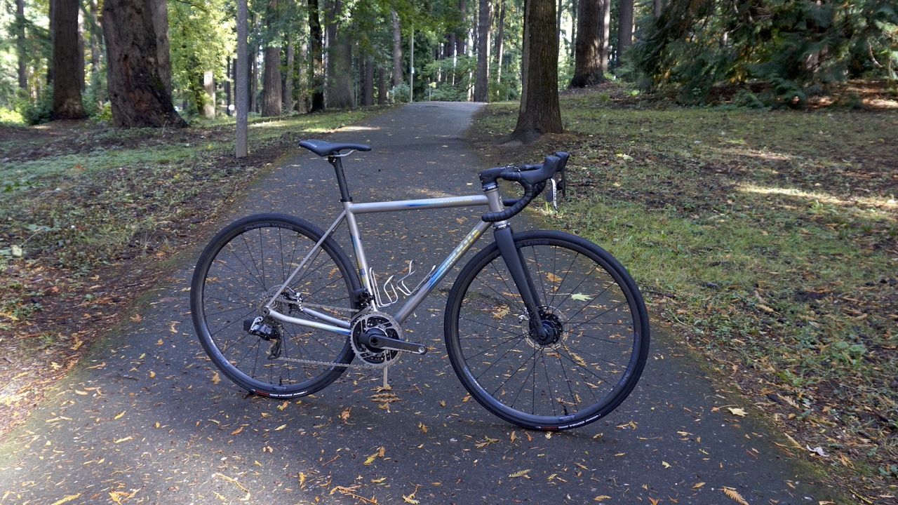 No cables in sight: the new and fully integrated Moots Vamoots CRD ...