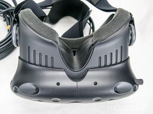 What's In The HTC Vive Box