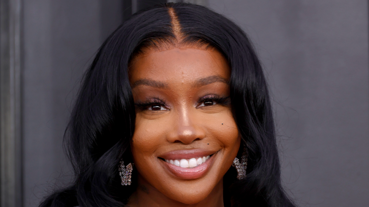 Sza Reveals Her New Brand, Not Beauty, and Her Lip Combo | Marie Claire