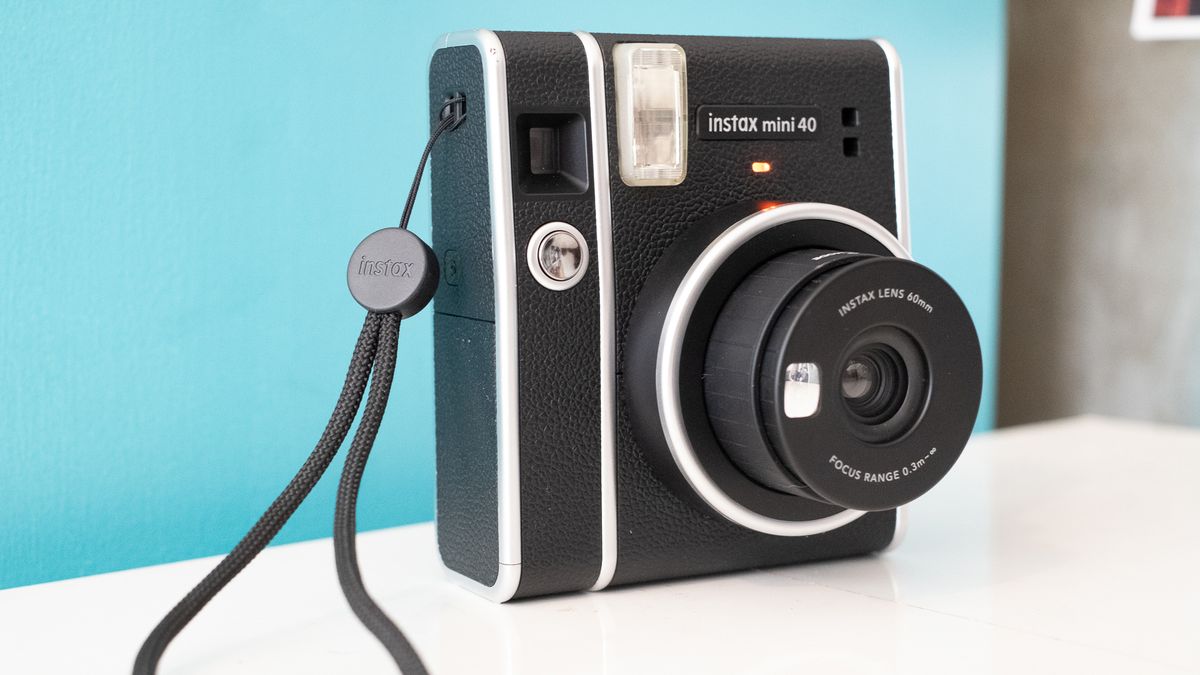 Fujifilm Instax Mini 40 review: A stylishly retro instant camera | Tom ...