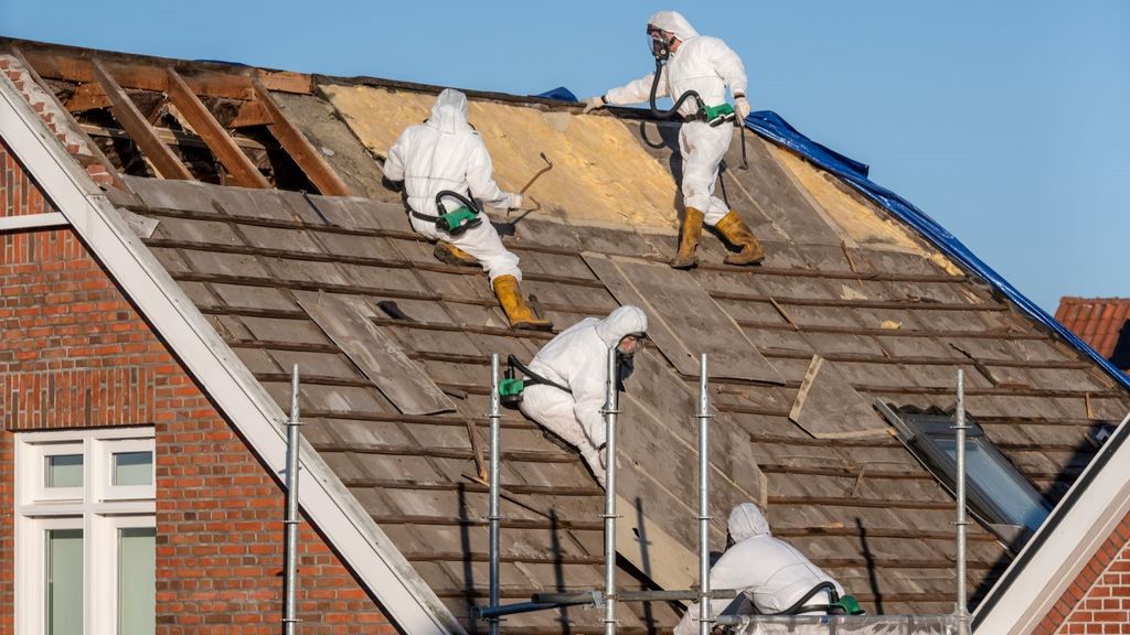 Buying a house with asbestos? What you need to know | Homebuilding