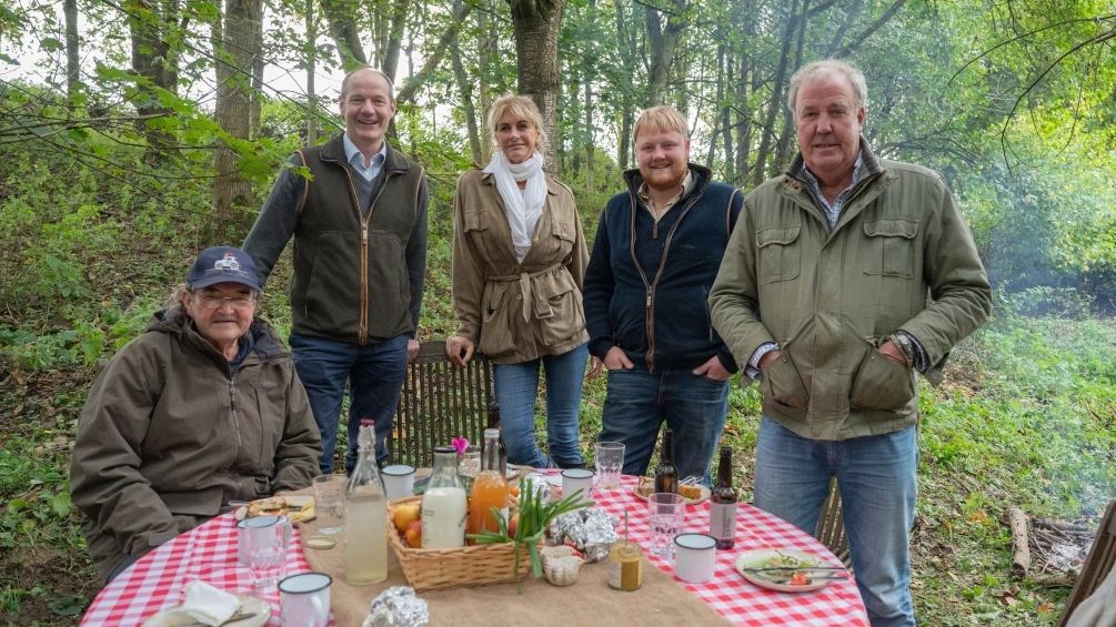 How much did Jeremy Clarkson pay for his farm and what is it worth now ...