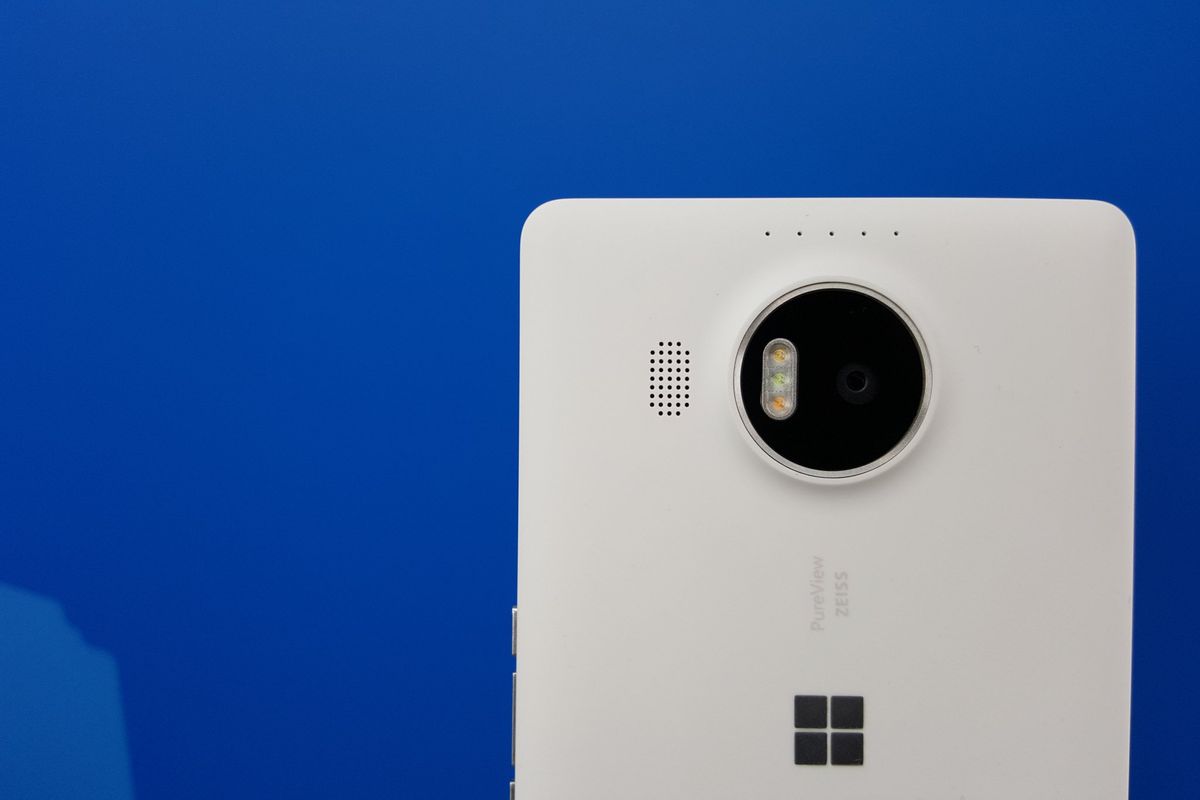 Video tour of the new Microsoft flagship store in New York City ...