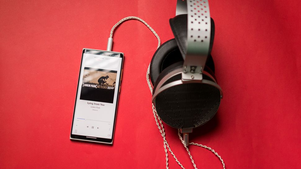 Moondrop MIAD01 review: A unique phone that's aimed at audiophiles ...