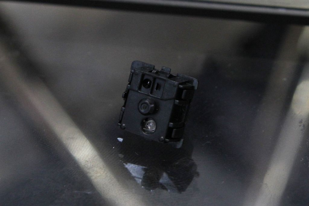 What Are Optical Keyboard Switches, And How Do They Work? | Tom's Hardware