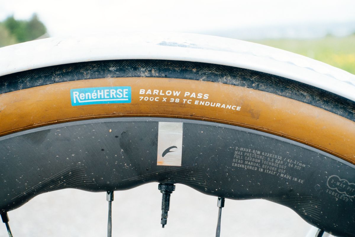 New Fulcrum Sharq all-road wheel review: Wonderful wavy wheels for big ...