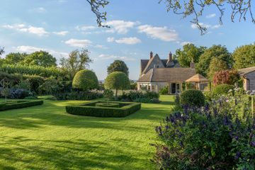 Garden layout ideas: 12 stunning ways to arrange your plot | Gardeningetc