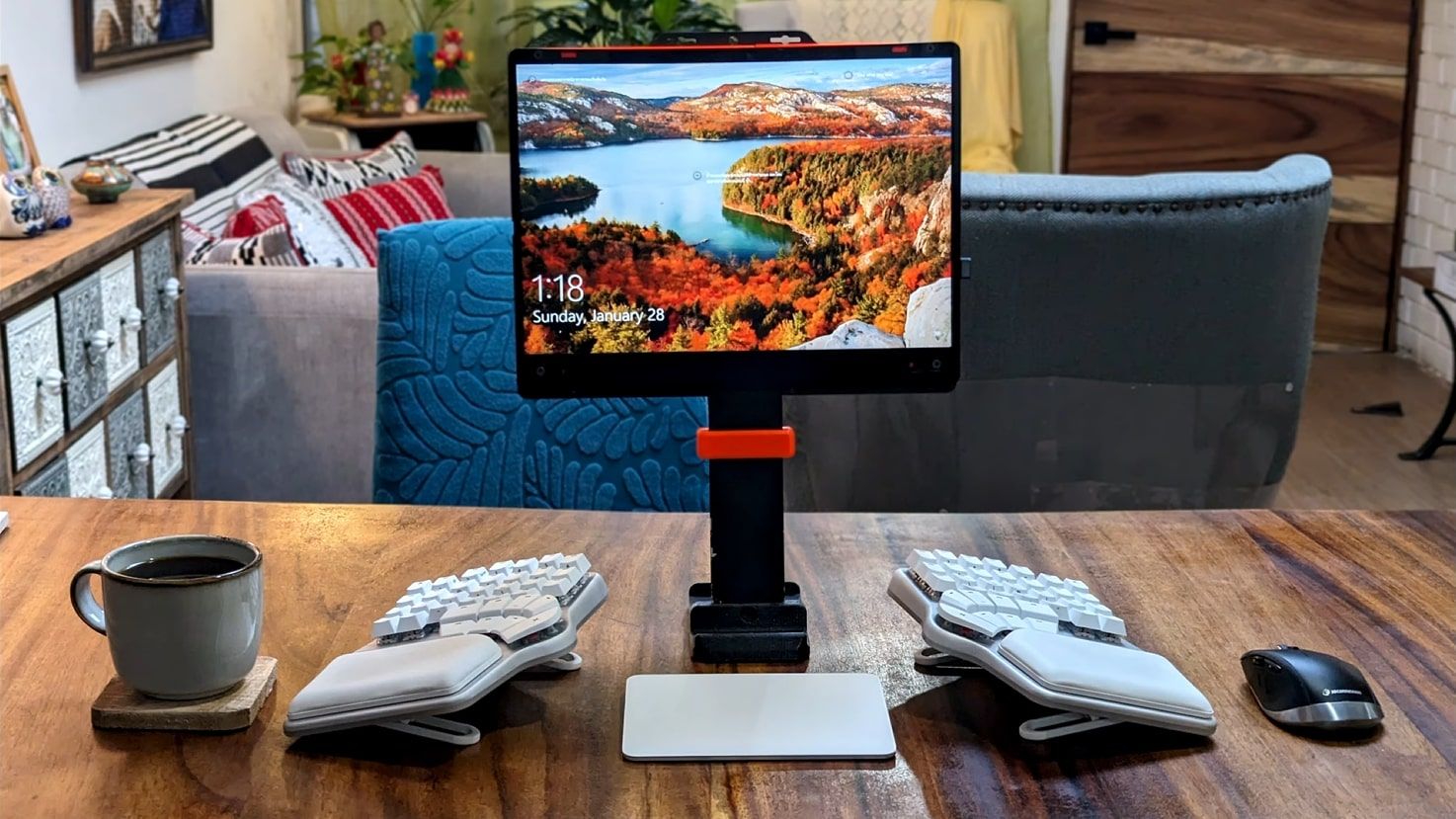 Someone converted the Framework laptop into a portable desktop PC ...