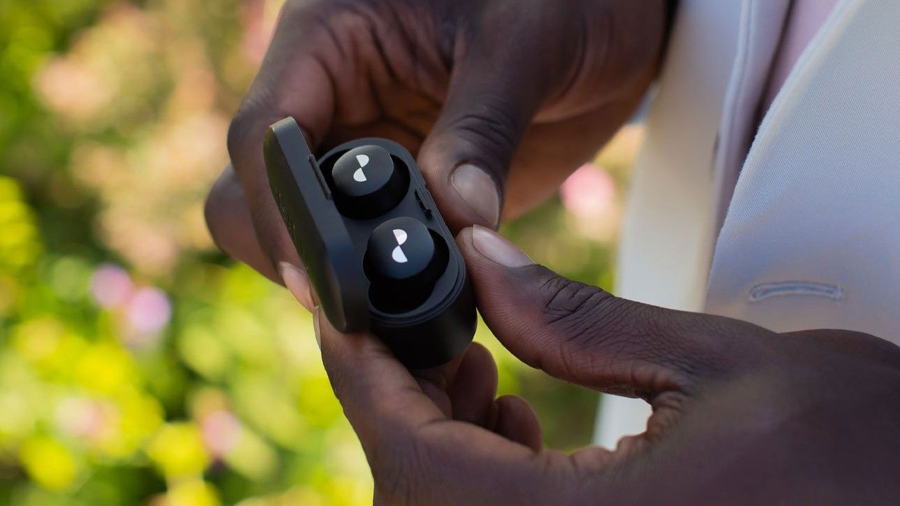 You can now rent a pair of customizable true wireless earbuds for $5/£5 ...