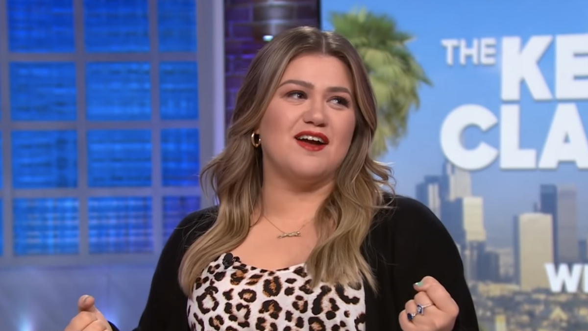 How Kelly Clarkson Feels About All The Attention She’s Been Getting ...
