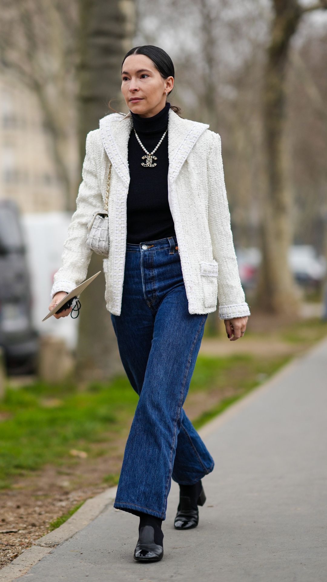 32 Inspirational Street Style Outfits For Jeans And Boots Woman And Home