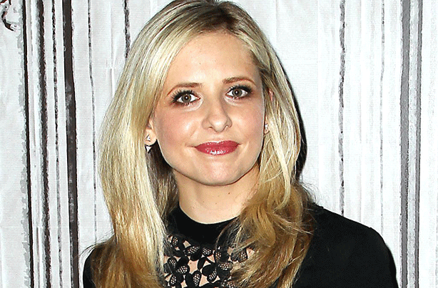 Sarah Michelle Gellar shares picture of her first mammogram for breast ...