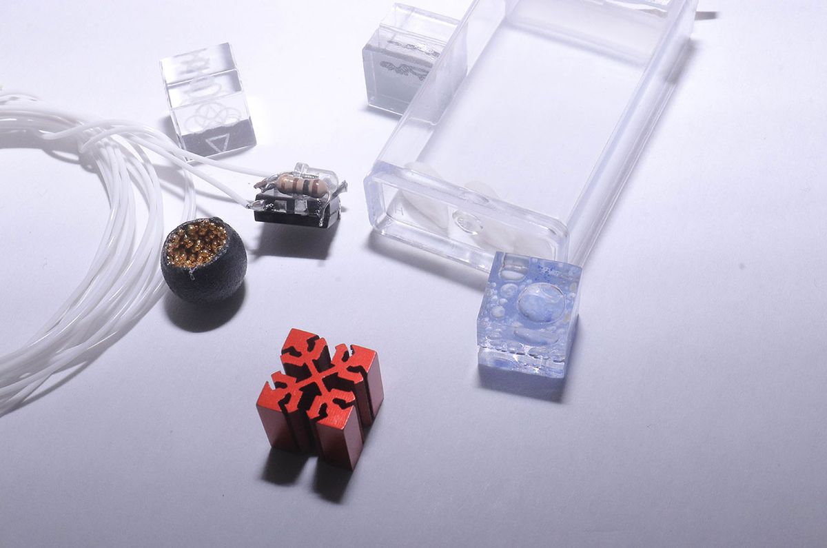 'Moon Gallery' prototype arrives at space station with 64 works of art ...