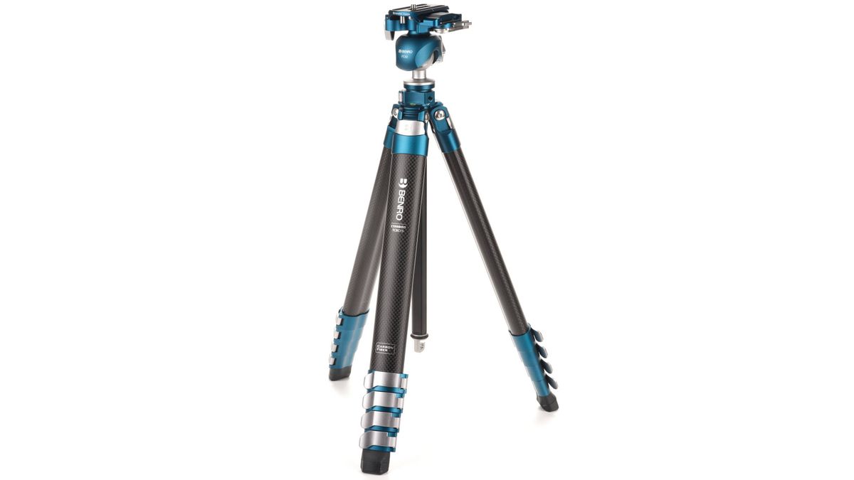 Benro launches new ultra-light travel tripod kit, plus a pair of clever ...
