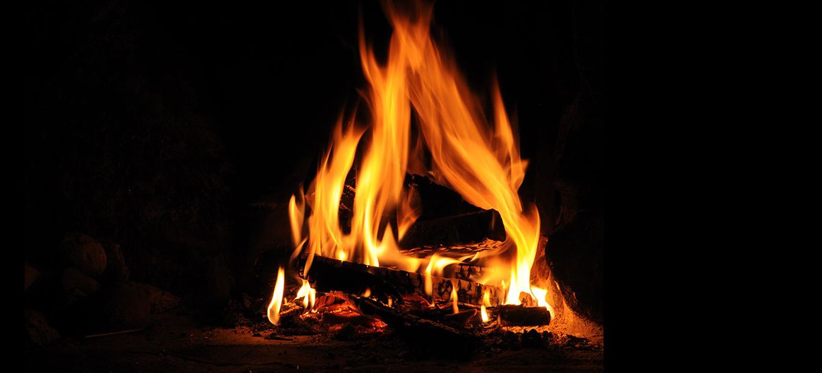 How to light a fire perfectly, every single time | Country Life