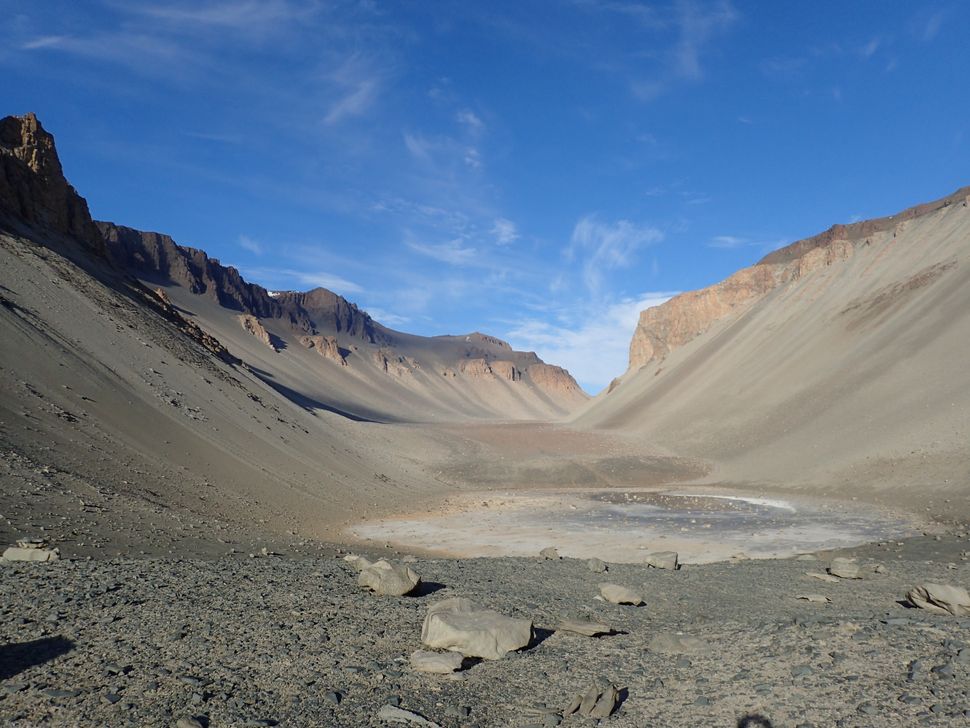 Groundwater on Mars? Salty Antarctic Pond Could Reveal Clues | Space