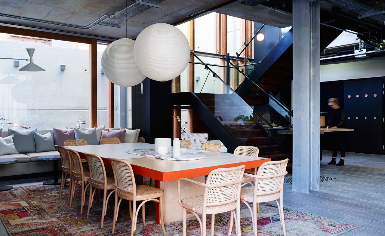 Alex Hotel | Wallpaper