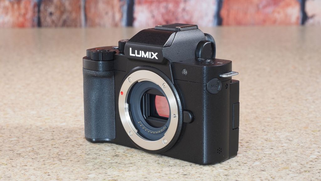 Panasonic Lumix G100D review: minor modifications | Digital Camera World