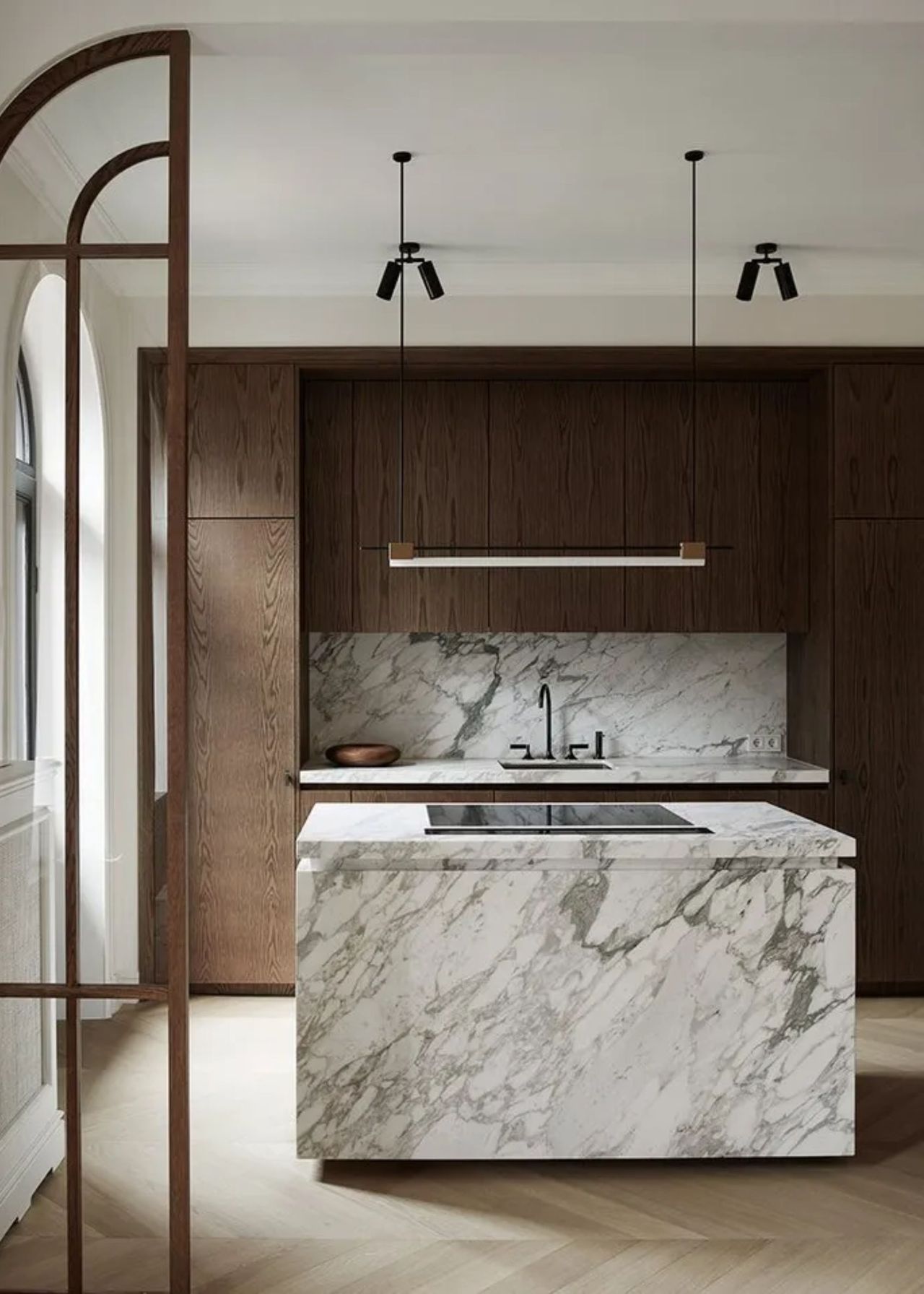 6 Square Kitchen Island Ideas for a Small Space | Livingetc