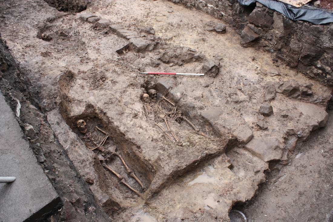 Family Crypt of Medieval Knight Possibly Discovered | Live Science