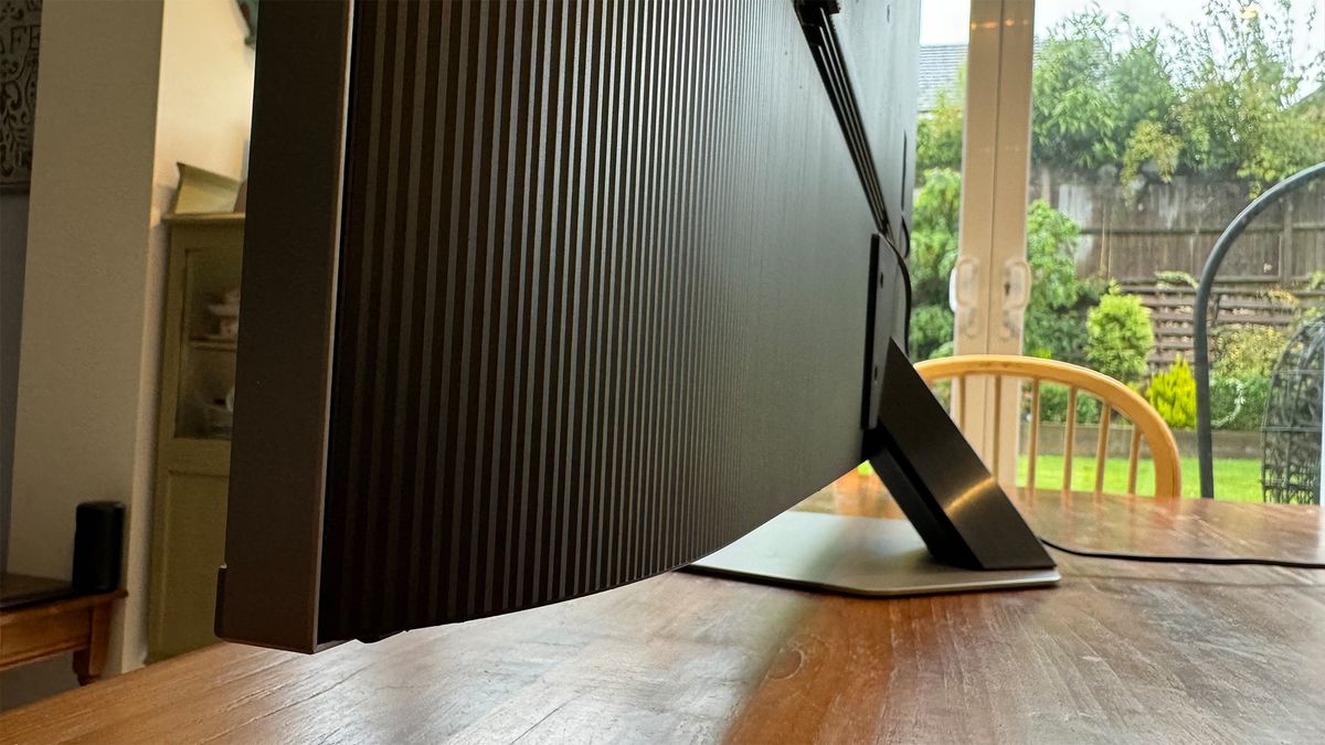 Samsung Q80D 55-inch review: powerful processing, rich colours ...