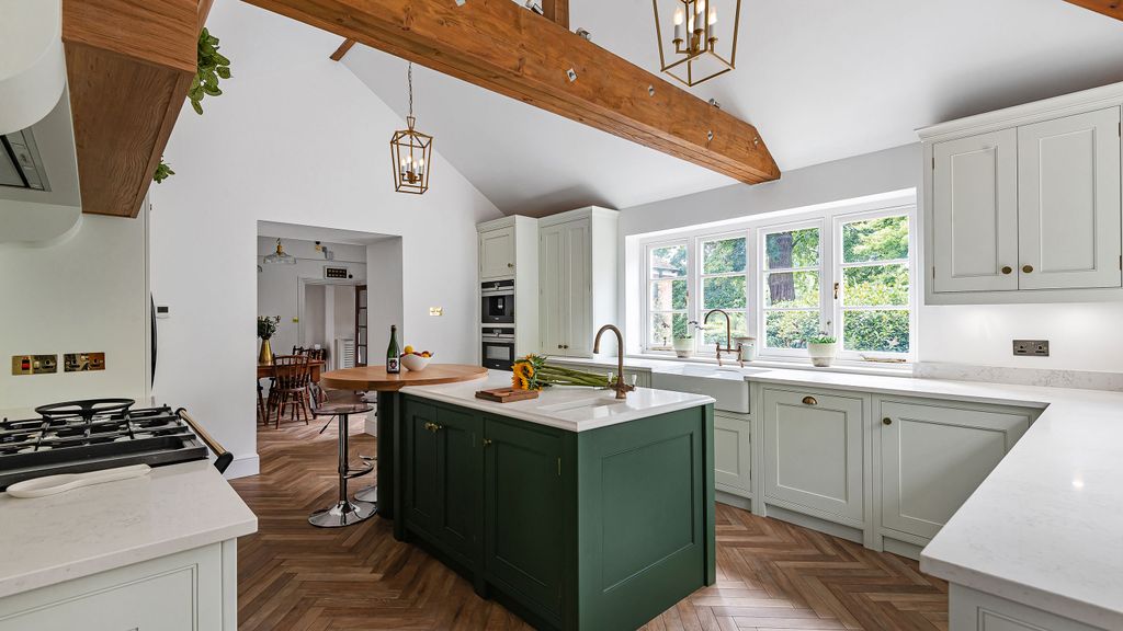 15 farmhouse kitchen ideas for a practical yet beautiful cooking space ...