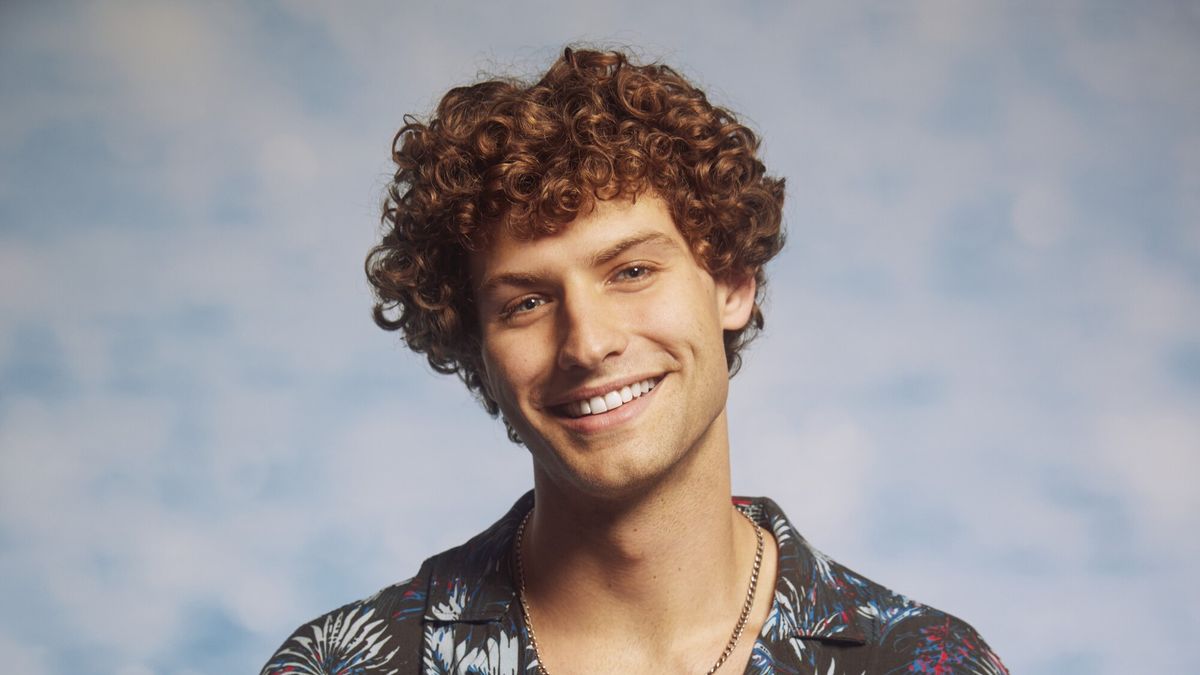 Meet The Real Love Boat season 1 cast | What to Watch