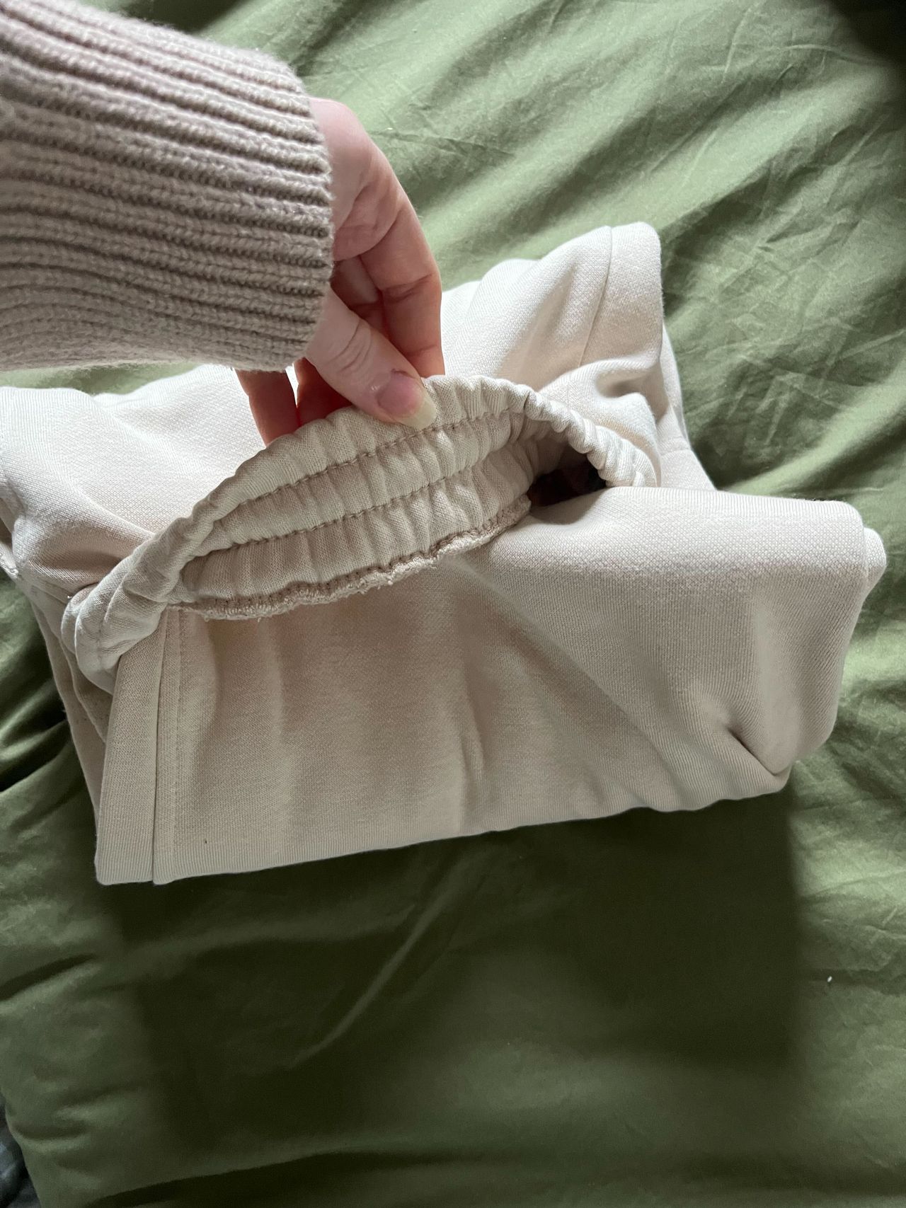 I love Nate Berkus' hack for folding sweatpants | Homes and Gardens