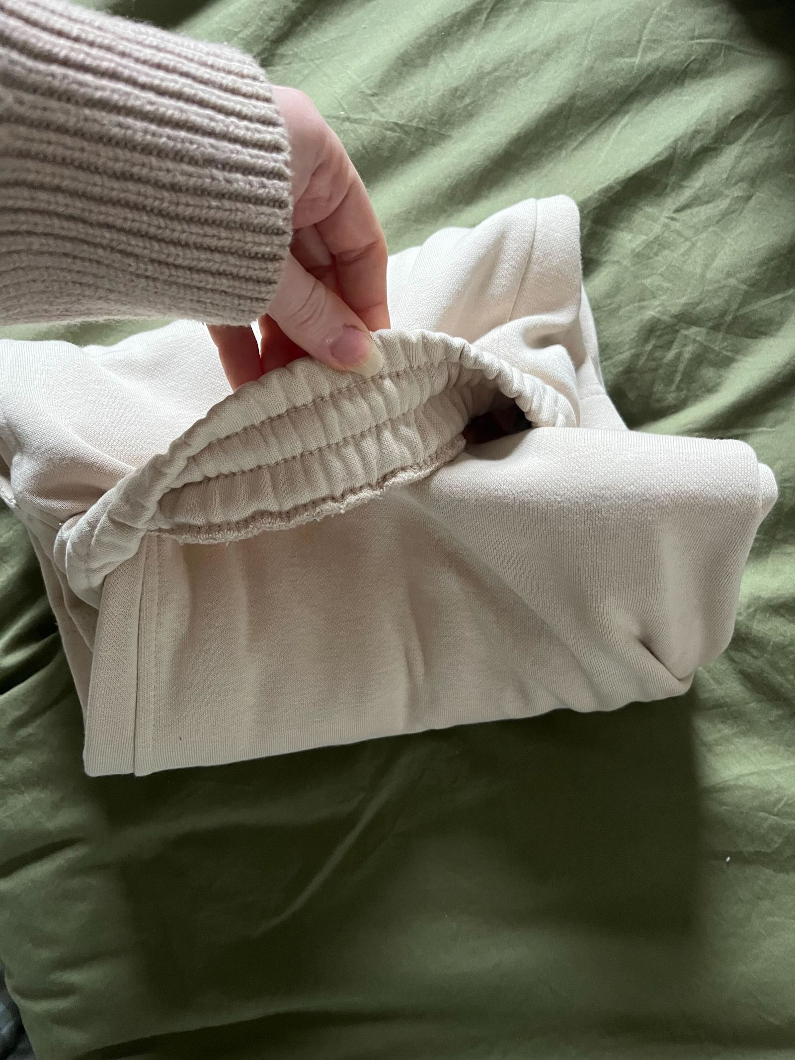 I love Nate Berkus' hack for folding sweatpants | Homes and Gardens