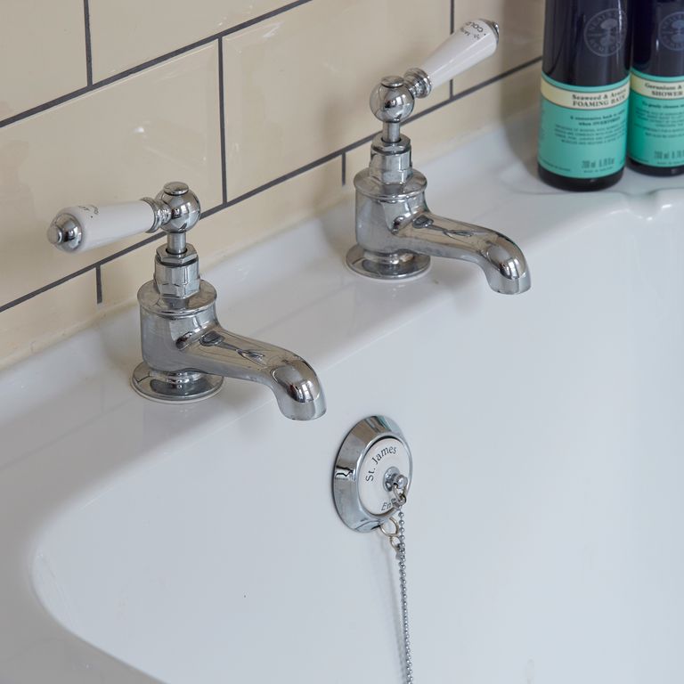 How to fix a dripping tap - easy steps to fix a leaky tap | Ideal Home