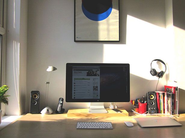 20 leading web designers' desks for your inspiration | Creative Bloq
