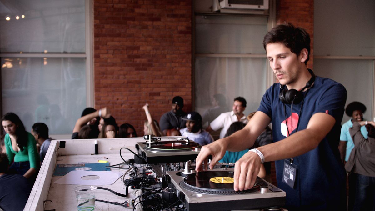 Exclusive Eden film clip: producers try and fail to choose from 250 ...