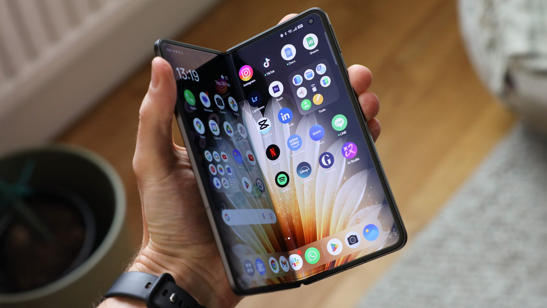 Oppo Find N5 review: a revolution in foldable phones, but not in cameras | Digital Camera World