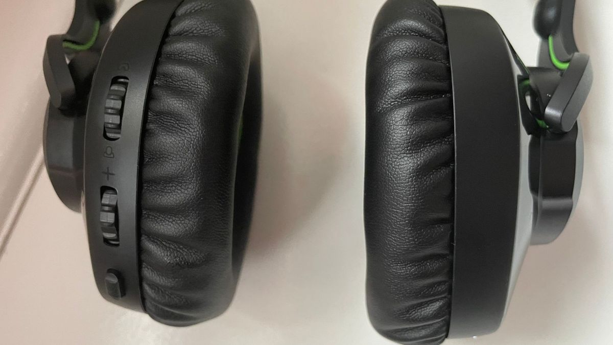 JBL Quantum 360X Wireless Headset review - a decent, mid-range headset ...