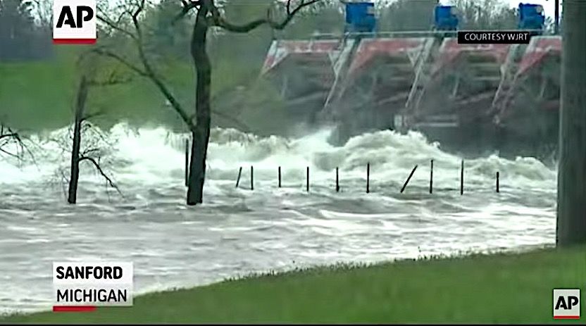 2 Dams Fail In Michigan Forcing 10 000 Evacuations Emergency