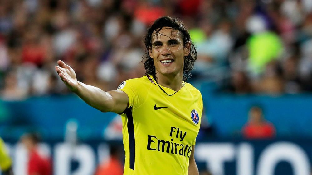 Cavani: I don't play to be a legend | FourFourTwo