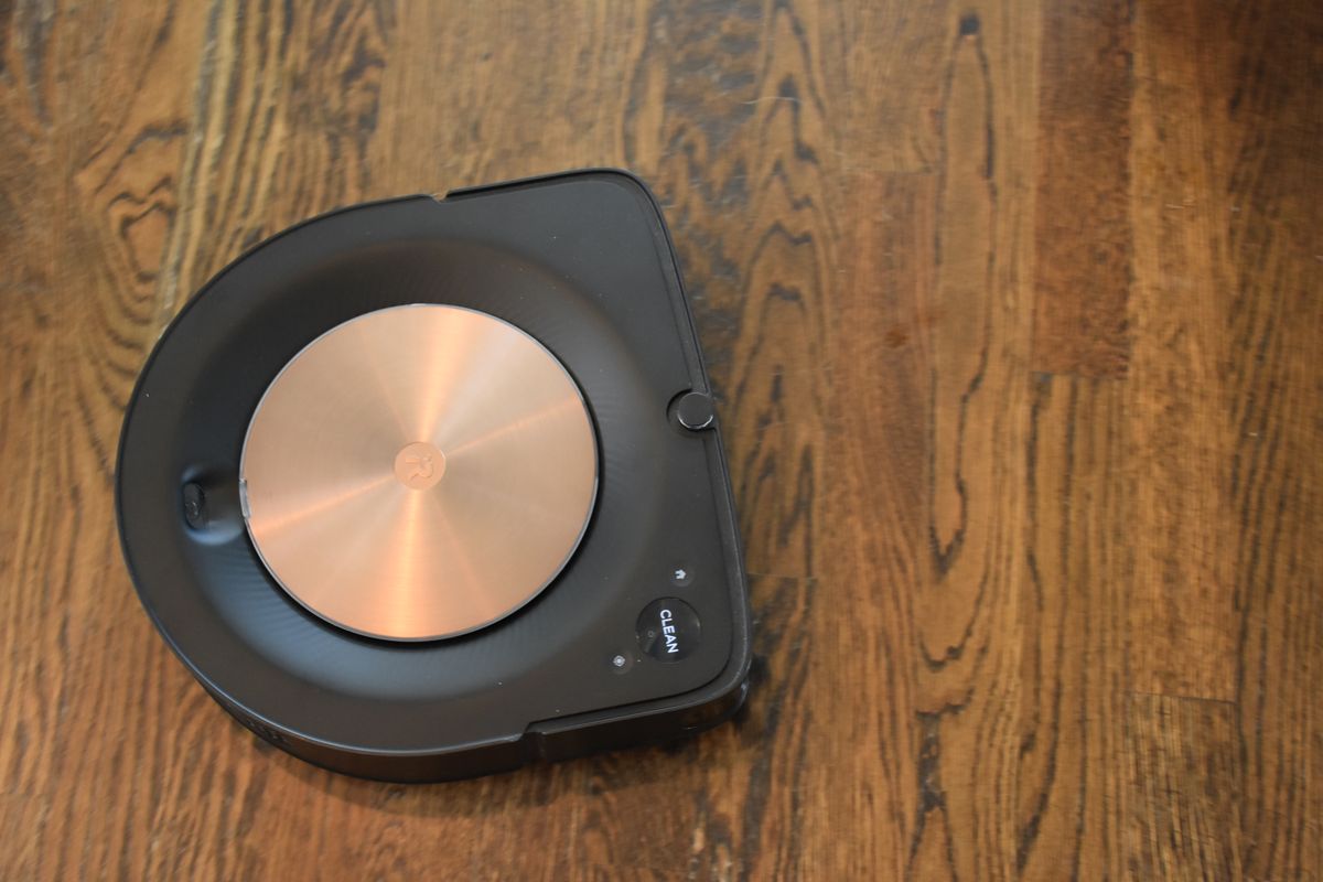 Roomba vs. Shark: Which robot vacuum is best for pet hair? | Tom's Guide