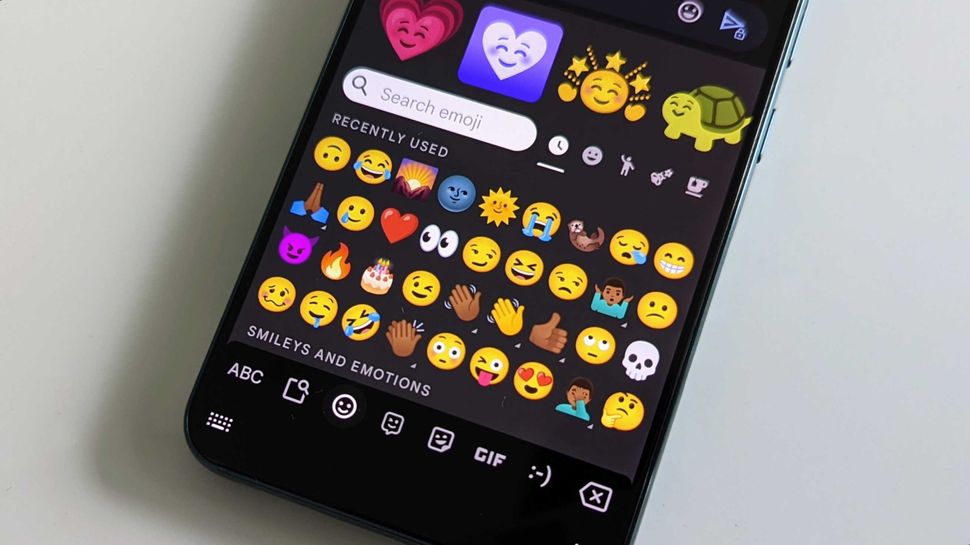 Emoji 15 update for Android brings new emoji, emphasis on colors and ...