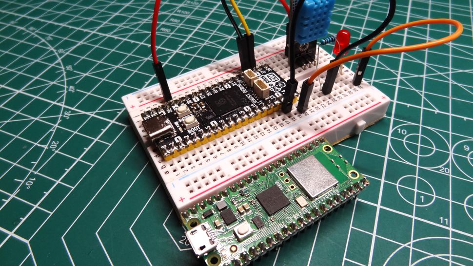 Pimoroni Pico Plus 2 W Review: The early bird | Tom's Hardware