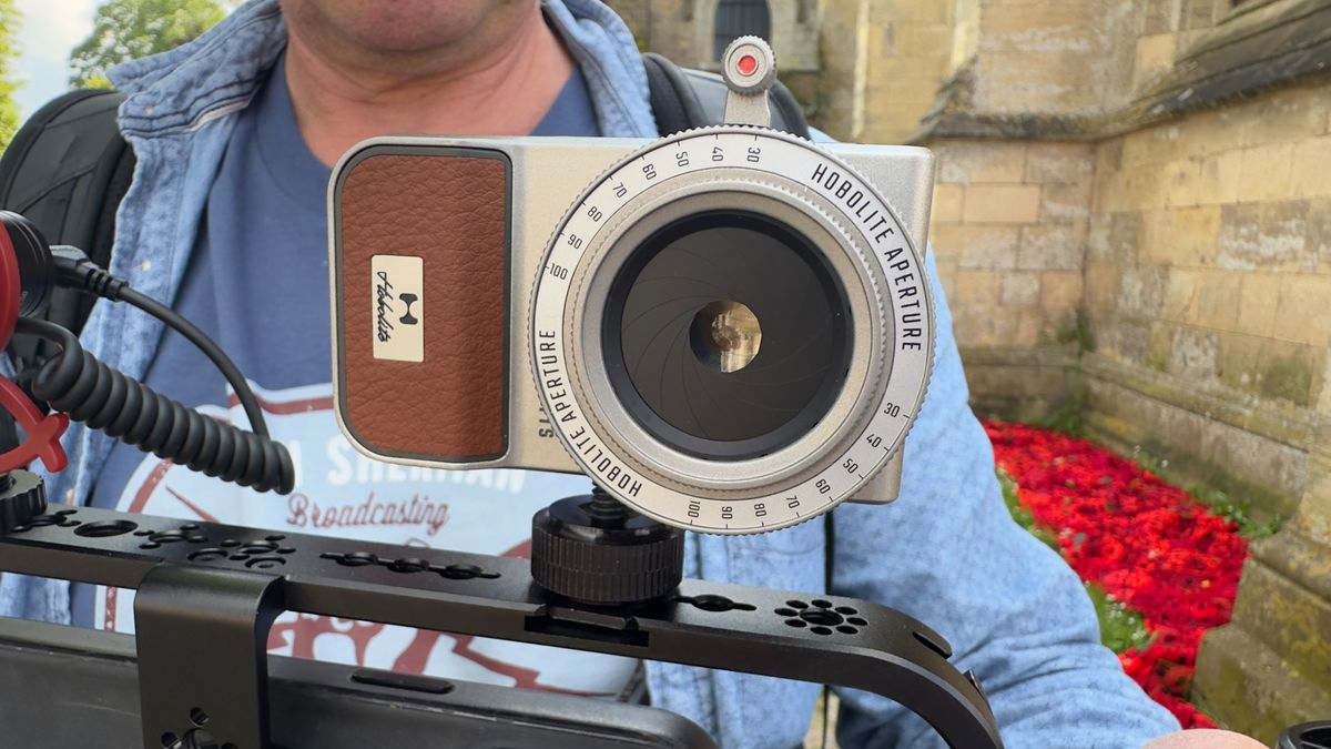 Hobolite Iris review: the Creator Kit is complete lighting system made ...