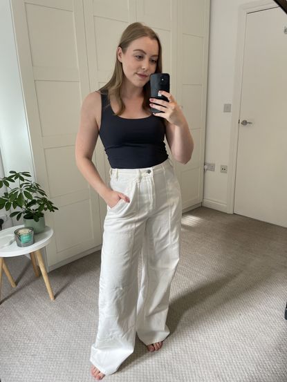 I Tried On 4 Pairs of Everlane Jeans That Come Highly Rated | Who What Wear