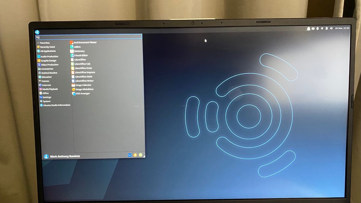 Ubuntu Studio review | Laptop Mag