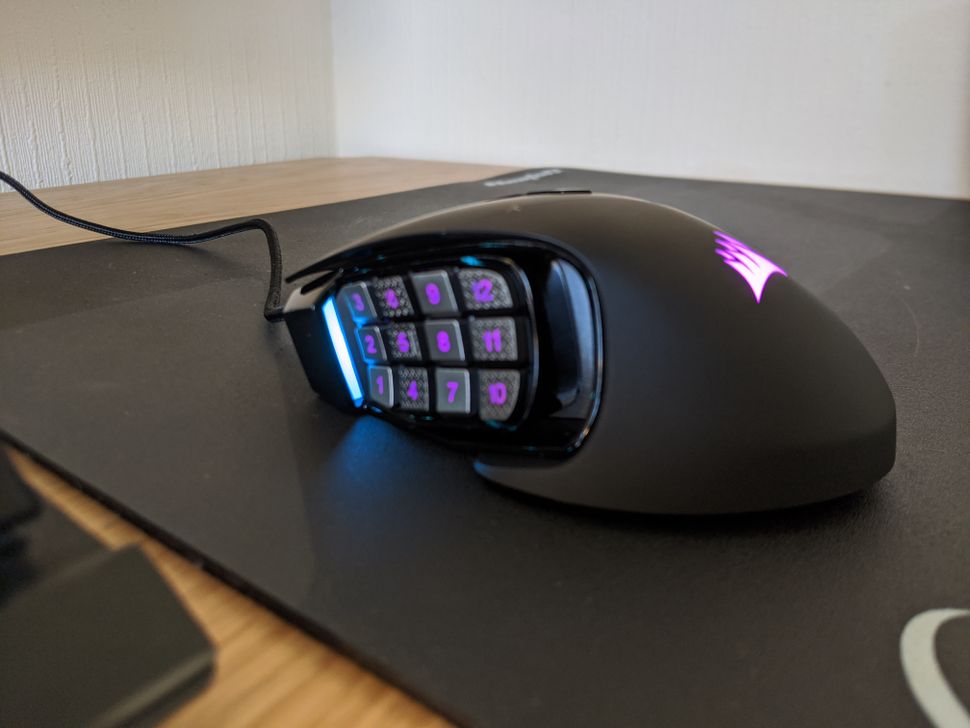 Corsair Scimitar RGB Elite Gaming Mouse Review: MOBA/MMO Weapon | Tom's ...
