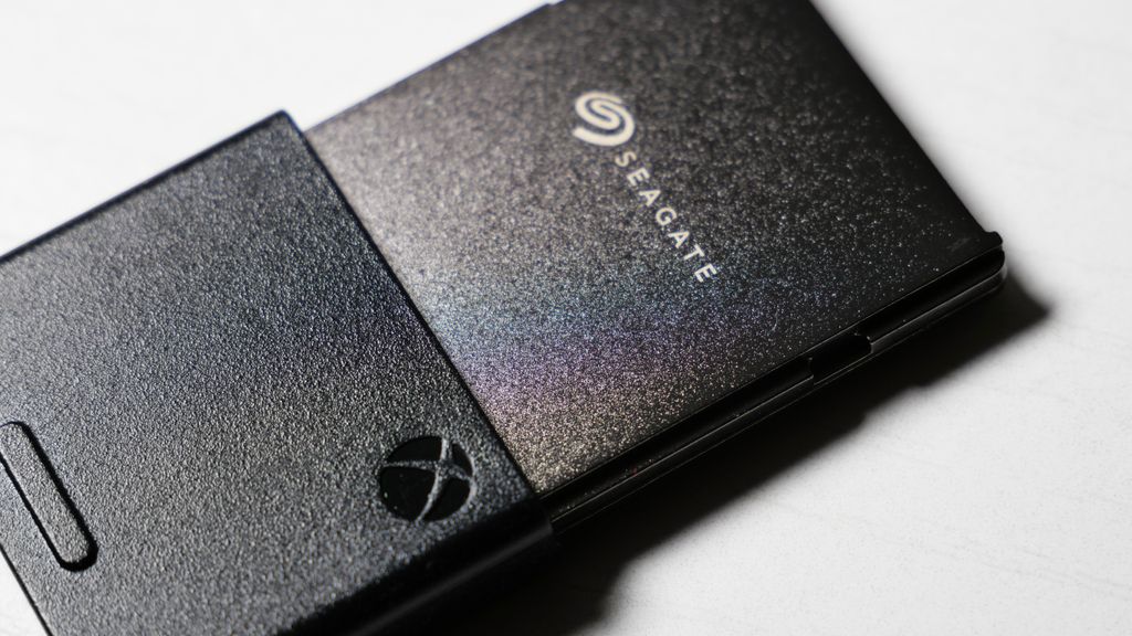 This monstrous 4TB Xbox Series X Expansion Card costs $500, and I ...