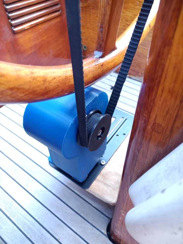 Raspberry Pi Drives Sailboat by Automating Autopilot | Tom's Hardware