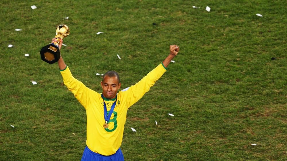 World Cup winner Gilberto Silva confirms retirement | FourFourTwo